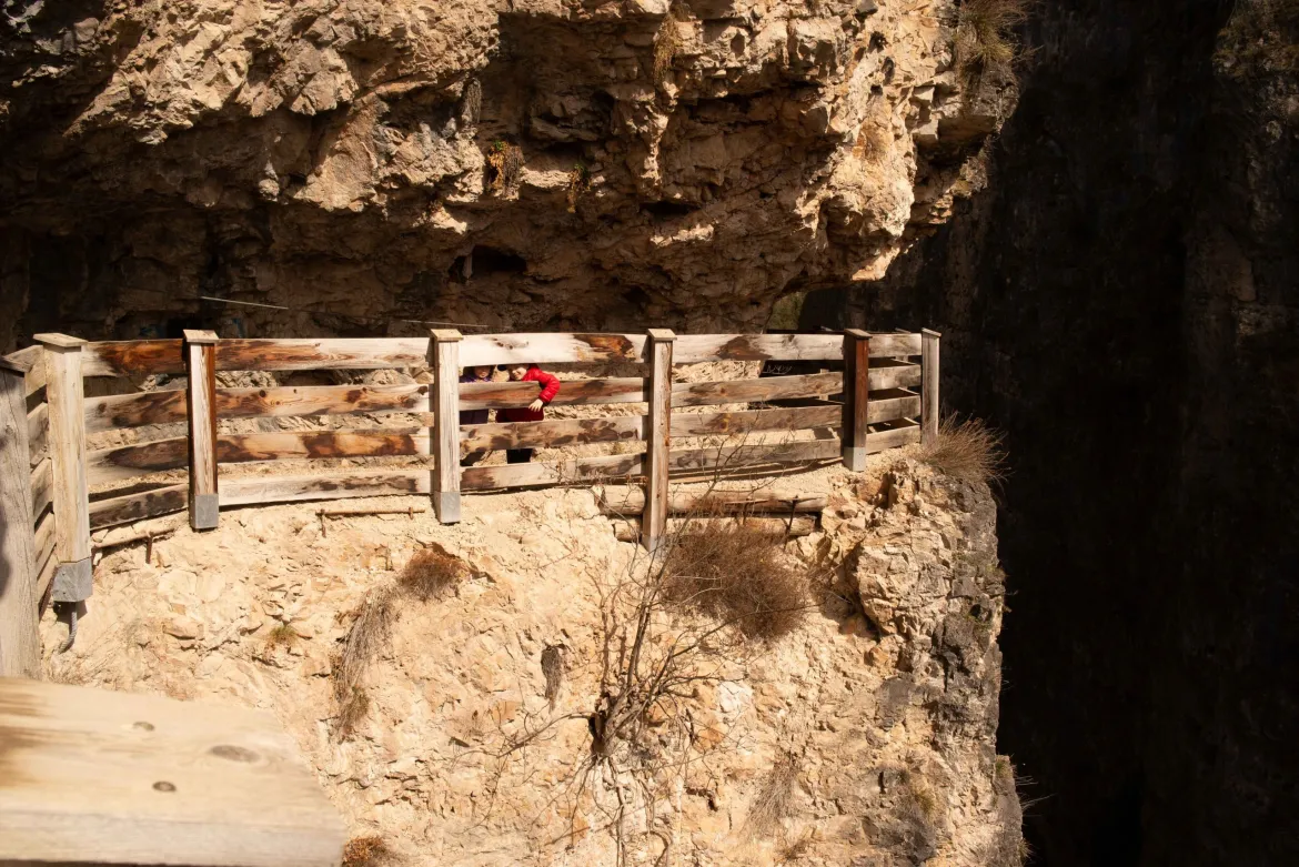 Santuario di San Romedio, uno dei più caratteristici Eremi d’Europa